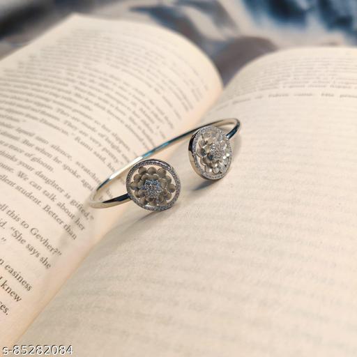 Beautiful silver bangles – Shefit