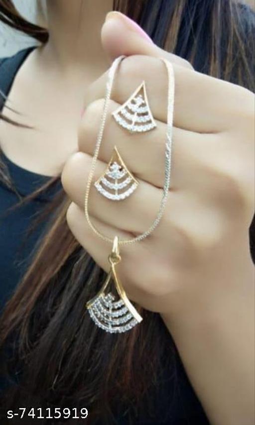 TRIANGLE CHAIN set – Shefit