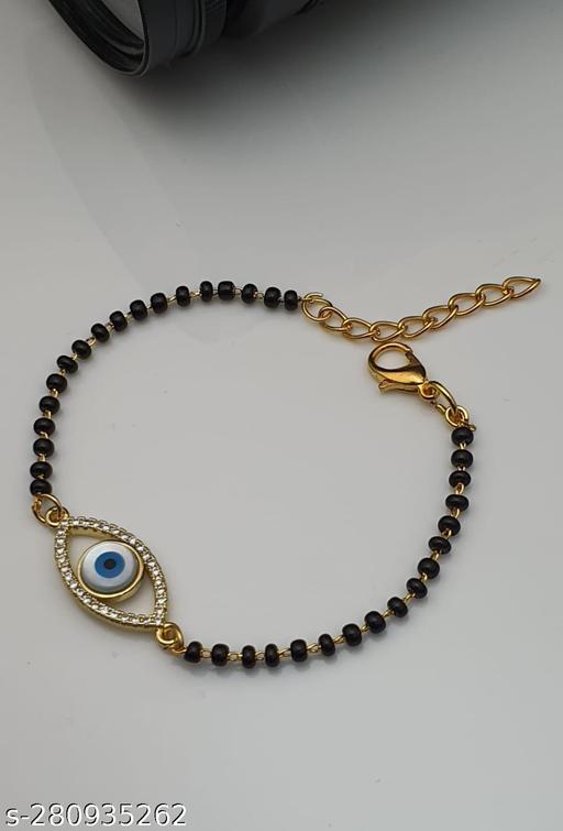 SMALL HAND MANGALSUTRA – Shefit